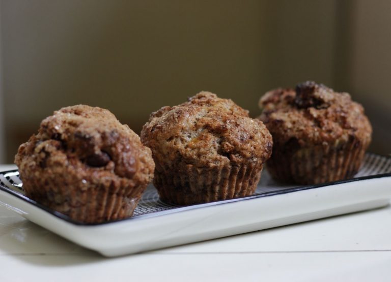 Recept: veganski bananini muffini • Najina domačija