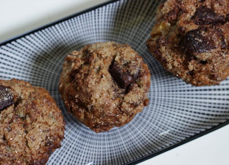 Recept: veganski bananini muffini • Najina domačija